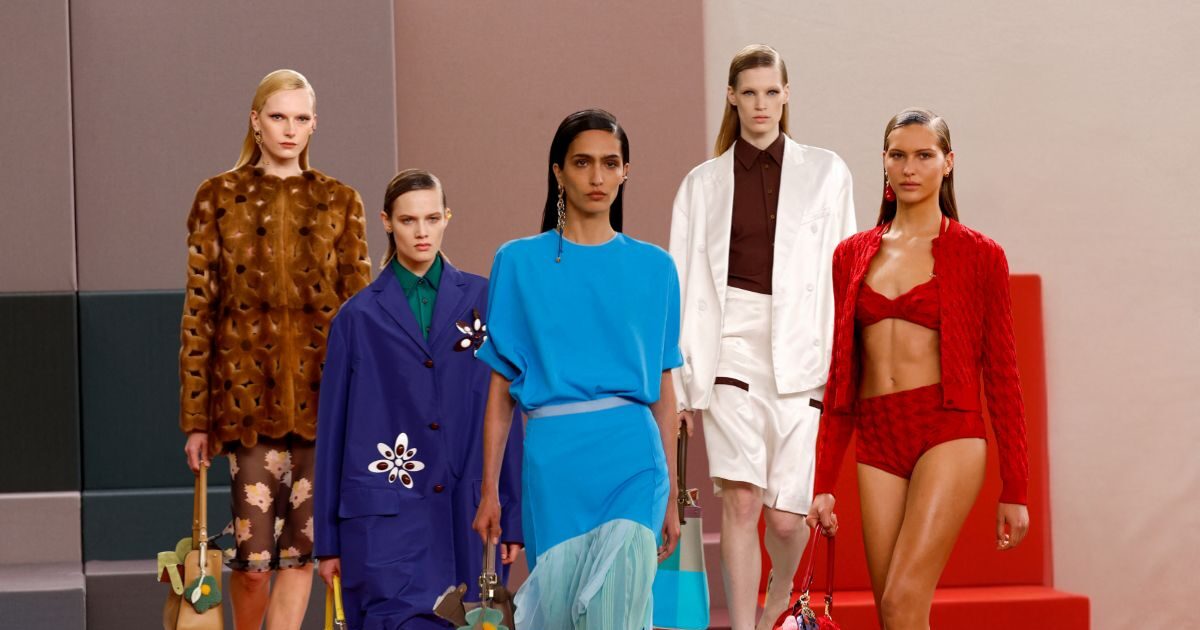 Fendi SS26: Μια συλλογή πλημμυρισμένη με χρώματα, άνθη και θετική ενέργεια!