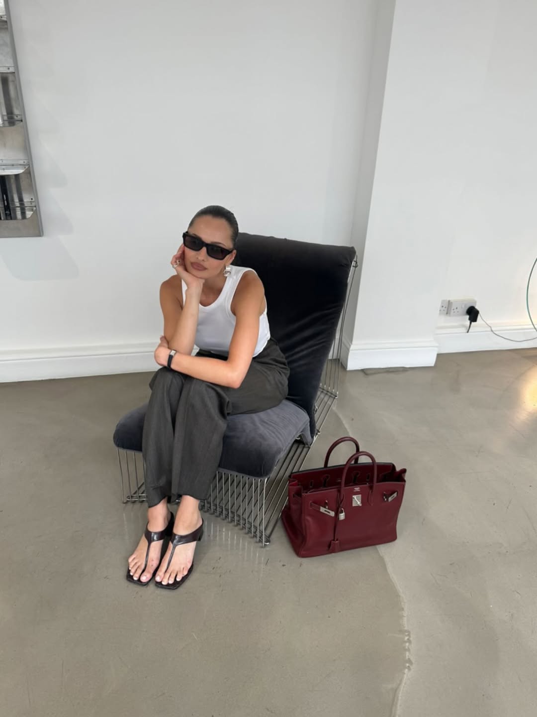 Stretch Thong Sandals: Αυτά τα πέδιλα θα φορεθούν ασταμάτητα το καλοκαίρι